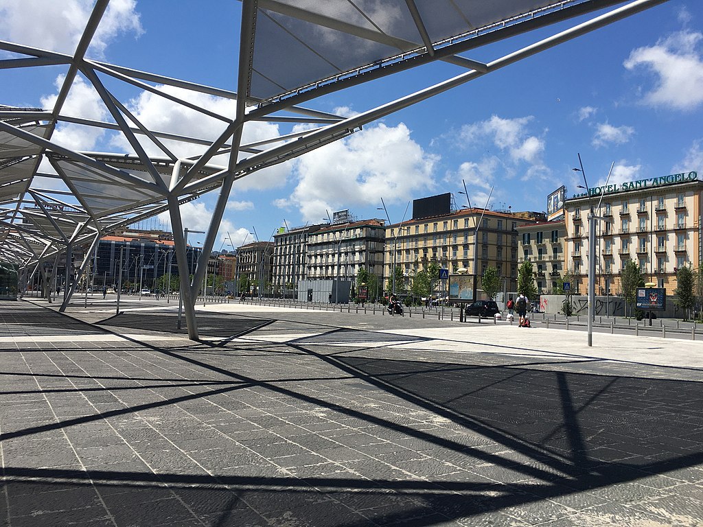 Stazione Centrale di Piazza Garibaldi: cosa fare e cosa vedere - Napoliving